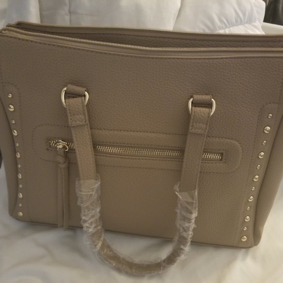 Alexis Bendel | Bags | Alexis Bendel Tote Handbag Beige | Poshmark